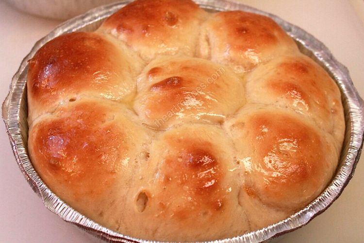 Freezer Rolls - Homemade dinner rolls - I Heart Recipes