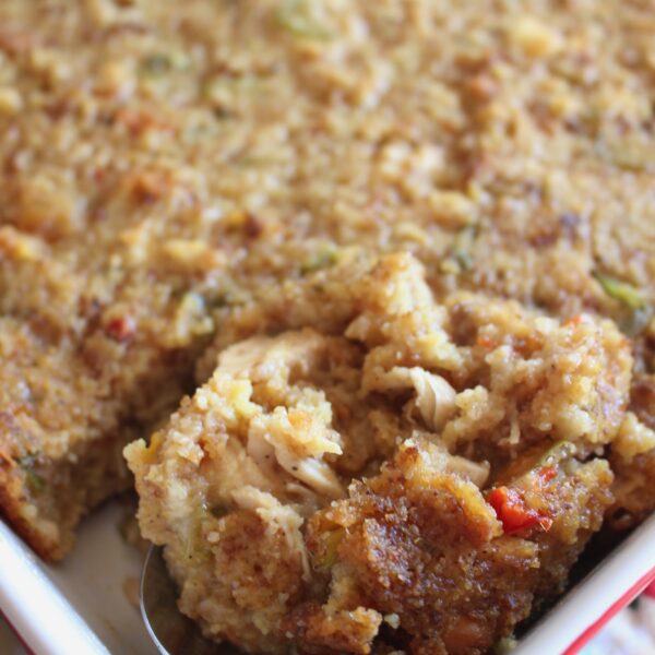 Classic Southern Cornbread Recipe | I Heart Recipes