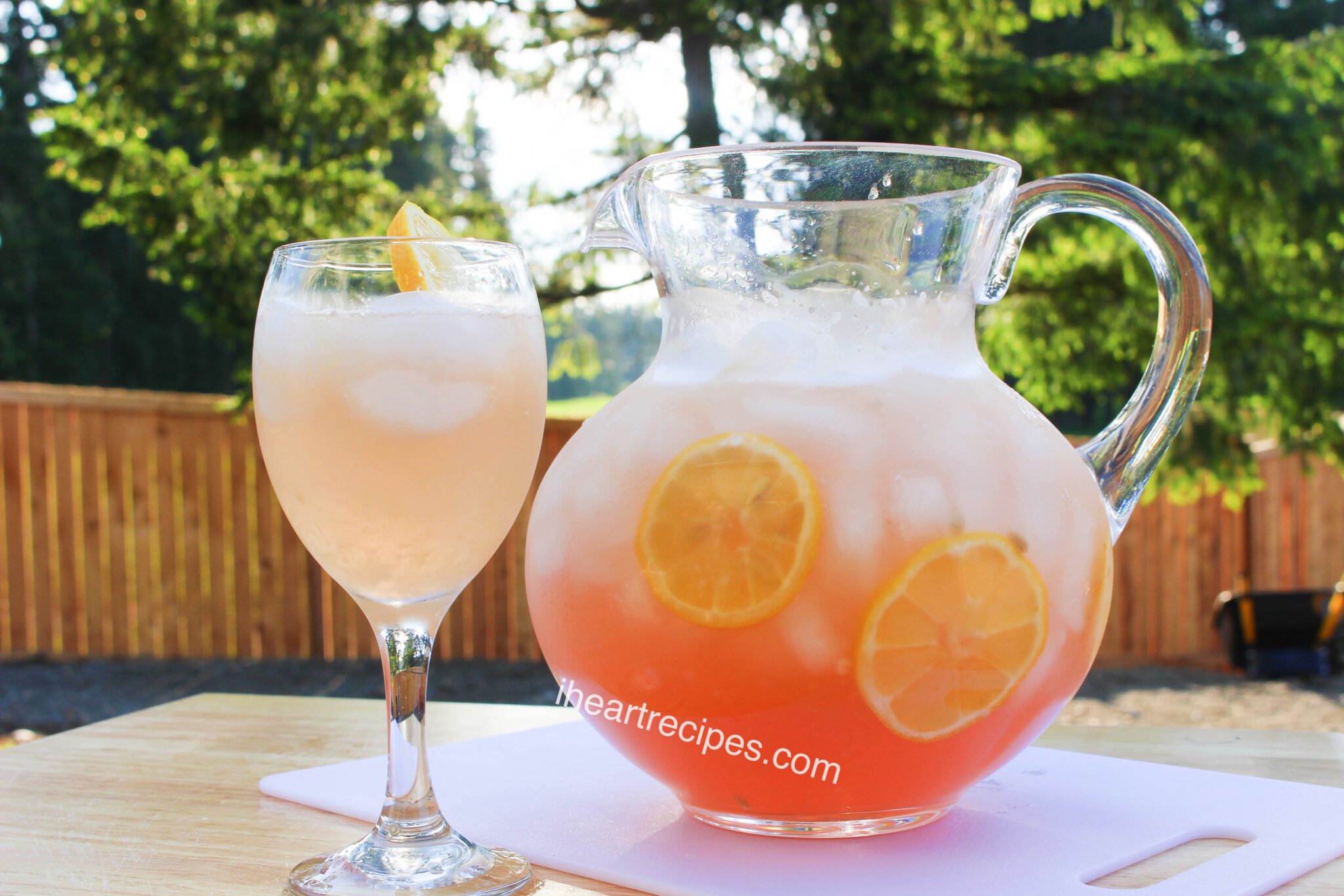 Pink Moscato Lemonade | I Heart Recipes