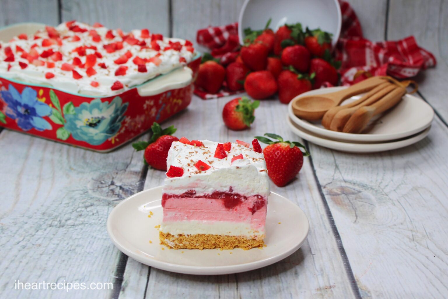 No Bake Strawberry Cheesecake Lasagna | I Heart Recipes